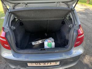 BMW 118 2011 in Radviliskis, with an engine capacity of 2.00 L and mileage of 360 thousand km for 4000 €, photo 8 on AUTOMOTO.COM.LV