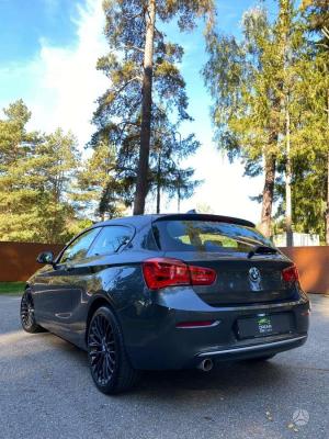 BMW 118 2016 in Vilnius, with an engine capacity of 2.00 L and mileage of 240 thousand km for 10500 €, photo 7 on AUTOMOTO.COM.LV