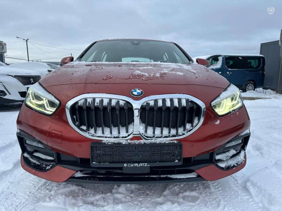 Orange BMW 118 2021 in Vilnius, with an engine capacity of 1.50 L and mileage of 158 thousand km for 16900 €, photo 5 on AUTOMOTO.COM.LV