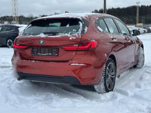 Orange BMW 118 2021 in Vilnius, with an engine capacity of 1.50 L and mileage of 158 thousand km for 16900 €, photo 6 on AUTOMOTO.COM.LV