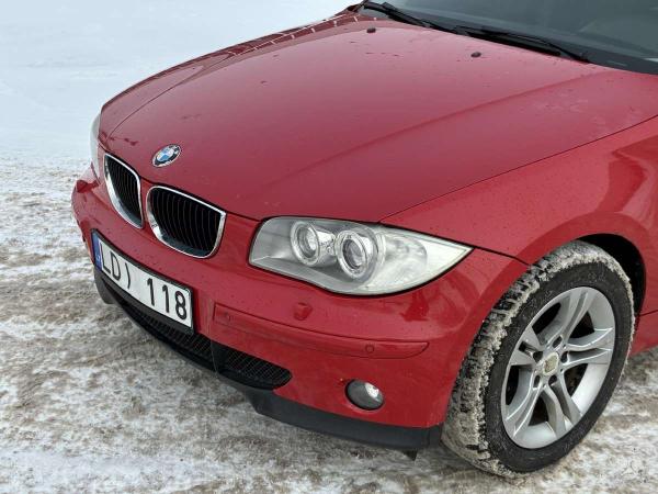 Red BMW 118 2005 in Rokiskis, with an engine capacity of 2.00 L and mileage of 395 thousand km for 1750 €, photo 9 on AUTOMOTO.COM.LV