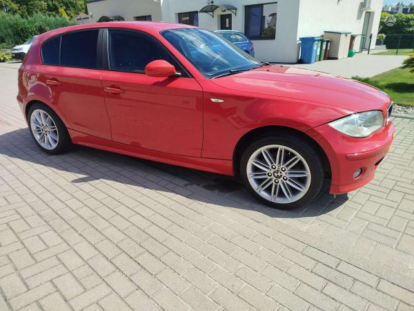 Sarkans BMW 118 2005 Kauņa, ar dzinēja tilpumu 1.80 L un nobraukumu 308 tūkst. km par 2200 €, foto 4 vietnē AUTOMOTO.COM.LV