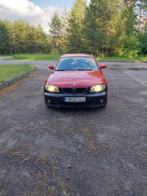 Sarkans BMW 118 2006 Druskininkai, ar dzinēja tilpumu 2.00 L un nobraukumu 337 tūkst. km par 1799 €, foto  vietnē AUTOMOTO.COM.LV