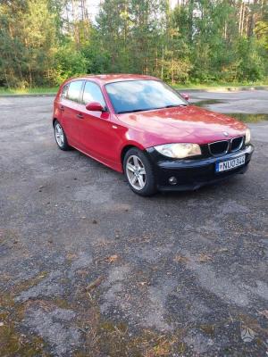 Red BMW 118 2006 in Druskininkai, with an engine capacity of 2.00 L and mileage of 337 thousand km for 1799 €, photo 6 on AUTOMOTO.COM.LV