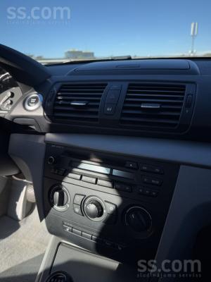 Sarkans BMW 118 2007 Rīga, ar dzinēja tilpumu 2.00 L un nobraukumu 165 tūkst. km par 3400 €, foto 15 vietnē AUTOMOTO.COM.LV