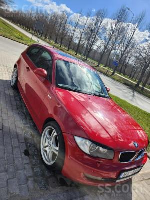 Red BMW 118 2008 in Liepaja, with an engine capacity of 2.00 L and mileage of 324 thousand km for 3850 €, photo  on AUTOMOTO.COM.LV