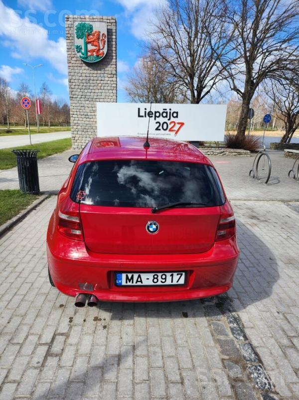 Red BMW 118 2008 in Liepaja, with an engine capacity of 2.00 L and mileage of 324 thousand km for 3850 €, photo 5 on AUTOMOTO.COM.LV