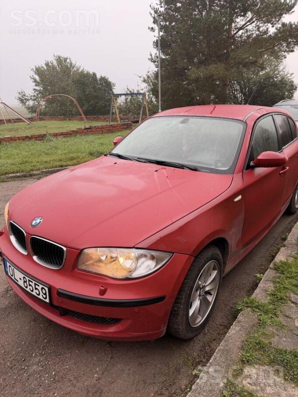 Sarkans BMW 118 2008 Jelgava, ar dzinēja tilpumu 2.00 L un nobraukumu 165 tūkst. km par 2900 €, foto 1 vietnē AUTOMOTO.COM.LV