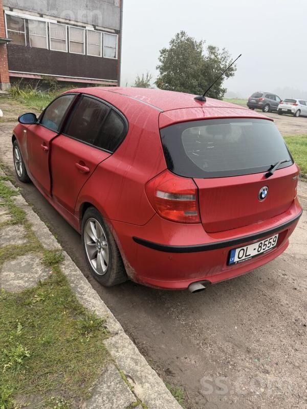 Sarkans BMW 118 2008 Jelgava, ar dzinēja tilpumu 2.00 L un nobraukumu 165 tūkst. km par 2900 €, foto 3 vietnē AUTOMOTO.COM.LV