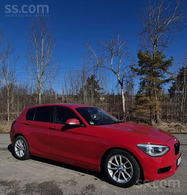 Red BMW 118 2012 in Tukums, with an engine capacity of 2.00 L and mileage of 307 thousand km for 7770 €, photo 1 on AUTOMOTO.COM.LV