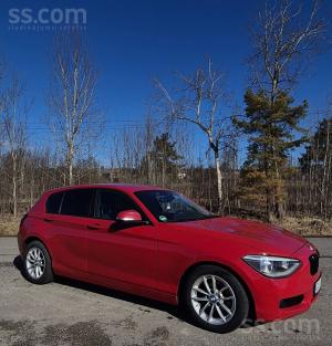 Sarkans BMW 118 2012 Tukums, ar dzinēja tilpumu 2.00 L un nobraukumu 307 tūkst. km par 7770 €, foto  vietnē AUTOMOTO.COM.LV