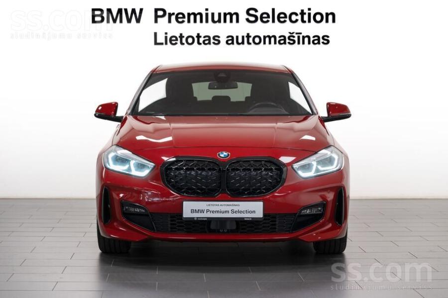 Red BMW 118 2021 in Riga, with an engine capacity of 2.00 L and mileage of 34 thousand km for 22500 €, photo 4 on AUTOMOTO.COM.LV