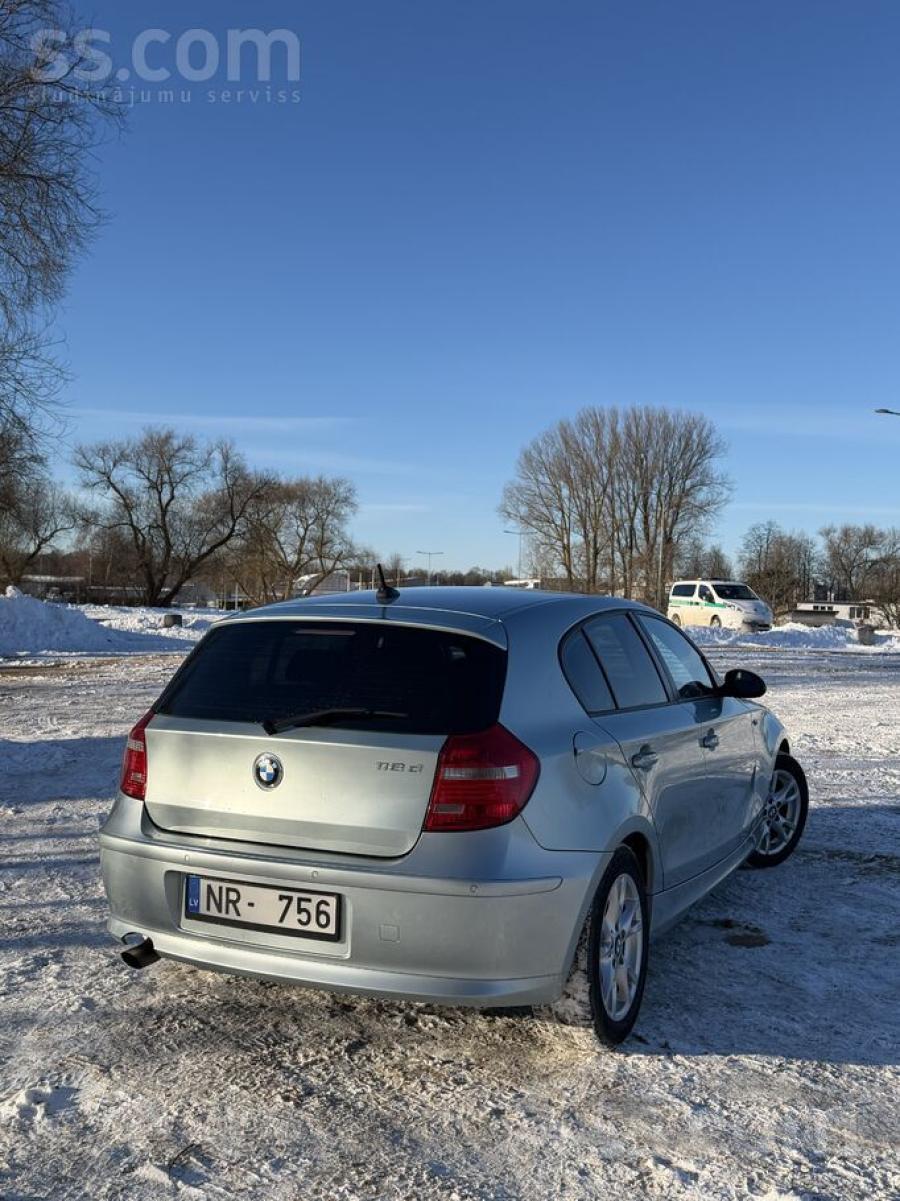 BMW 118 2008 in Liepaja, with an engine capacity of 2.00 L and mileage of 290 thousand km for 3400 €, photo 4 on AUTOMOTO.COM.LV