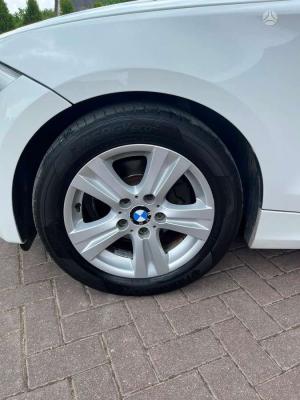 White BMW 118 2009 in Utena, with an engine capacity of 2.00 L and mileage of 270 thousand km for 4990 €, photo 19 on AUTOMOTO.COM.LV