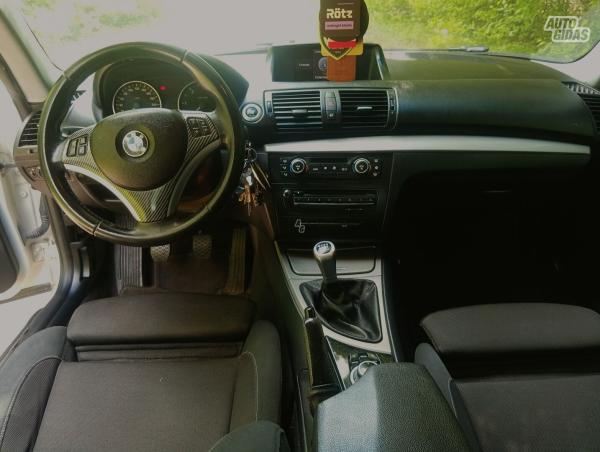 White BMW 118 2009 in Vilnius, with an engine capacity of 1.80 L and mileage of 400 thousand km for 2700 €, photo 9 on AUTOMOTO.COM.LV