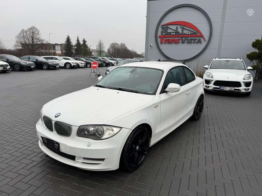 Balts BMW 118 2010 Telšiai, ar dzinēja tilpumu 2.00 L un nobraukumu 222 tūkst. km par 3800 €, foto 2 vietnē AUTOMOTO.COM.LV