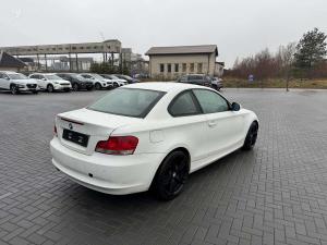 Balts BMW 118 2010 Telšiai, ar dzinēja tilpumu 2.00 L un nobraukumu 222 tūkst. km par 3800 €, foto 7 vietnē AUTOMOTO.COM.LV