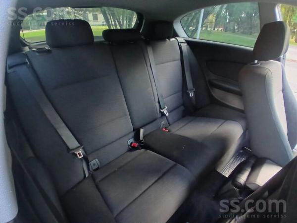 Balts BMW 118 2010 Jēkabpils, ar dzinēja tilpumu 2.00 L un nobraukumu 280 tūkst. km par 3900 €, foto 11 vietnē AUTOMOTO.COM.LV