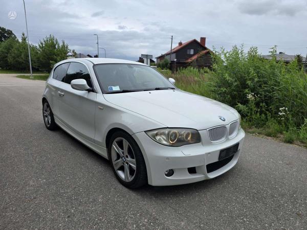 Balts BMW 118 2011 Kauņa, ar dzinēja tilpumu 2.00 L un nobraukumu 285 tūkst. km par 3750 €, foto 4 vietnē AUTOMOTO.COM.LV