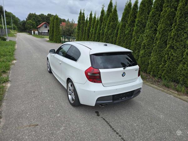 Balts BMW 118 2011 Kauņa, ar dzinēja tilpumu 2.00 L un nobraukumu 285 tūkst. km par 3750 €, foto 8 vietnē AUTOMOTO.COM.LV