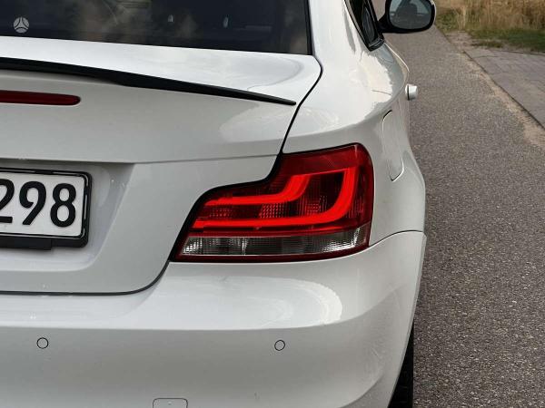Balts BMW 118 2012 Viļņa, ar dzinēja tilpumu 2.00 L un nobraukumu 252 tūkst. km par 6750 €, foto 8 vietnē AUTOMOTO.COM.LV