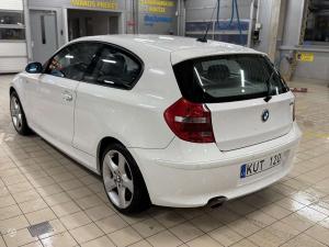 White BMW 118 2007 in Vilnius, with an engine capacity of 2.00 L and mileage of 220 thousand km for 2950 €, photo 8 on AUTOMOTO.COM.LV