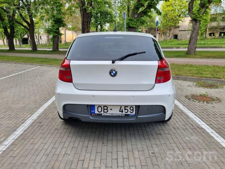 White BMW 118 2007 in Liepaja, with an engine capacity of 3.00 L and mileage of 371 thousand km for 6500 €, photo 6 on AUTOMOTO.COM.LV