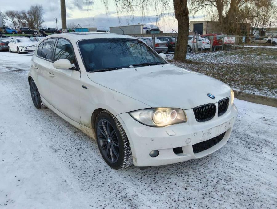 Белый БМВ 118 2008 в Мариямполе, объемом двигателя 2.00 л и пробегом 396 тыс. км за 3500 €, фото 2 на AUTOMOTO.COM.LV