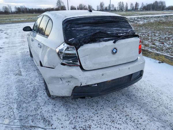 White BMW 118 2008 in Marijampole, with an engine capacity of 2.00 L and mileage of 396 thousand km for 3500 €, photo 7 on AUTOMOTO.COM.LV
