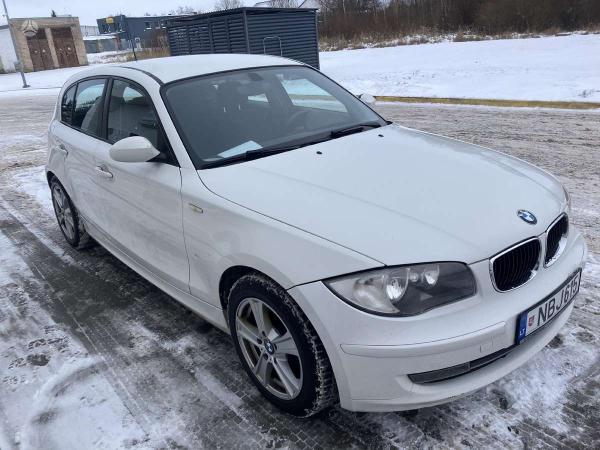 White BMW 118 2008 in Rokiskis, with an engine capacity of 2.00 L and mileage of 216 thousand km for 3650 €, photo 2 on AUTOMOTO.COM.LV