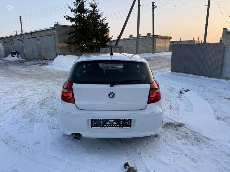 Balts BMW 118 2008 Marijampole, ar dzinēja tilpumu 2.00 L un nobraukumu 153 tūkst. km par 4600 €, foto 5 vietnē AUTOMOTO.COM.LV
