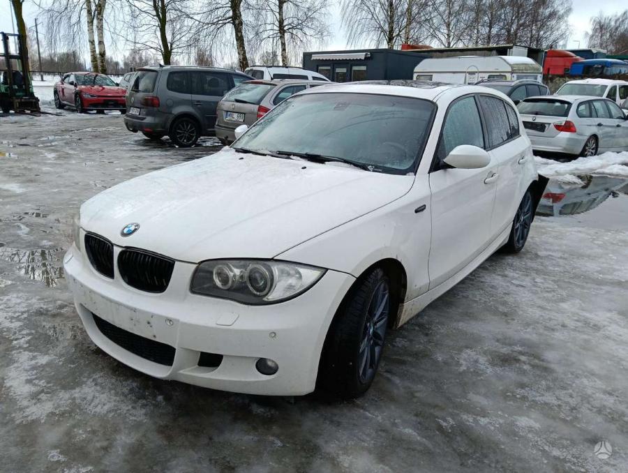 White BMW 118 2008 in Marijampole, with an engine capacity of 2.00 L and mileage of 396 thousand km for 3500 €, photo 1 on AUTOMOTO.COM.LV