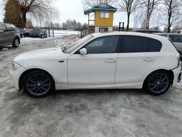 White BMW 118 2008 in Marijampole, with an engine capacity of 2.00 L and mileage of 396 thousand km for 3500 €, photo 3 on AUTOMOTO.COM.LV