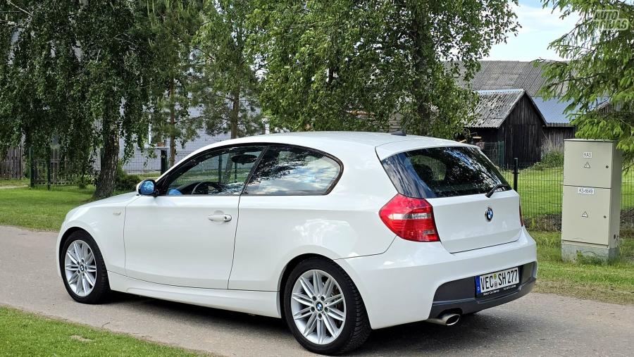 White BMW 118 2008 in Marijampole, with an engine capacity of 2.00 L and mileage of 205 thousand km for 3850 €, photo 6 on AUTOMOTO.COM.LV