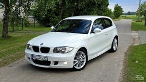 White BMW 118 2008 in Marijampole, with an engine capacity of 2.00 L and mileage of 205 thousand km for 3850 €, photo 11 on AUTOMOTO.COM.LV