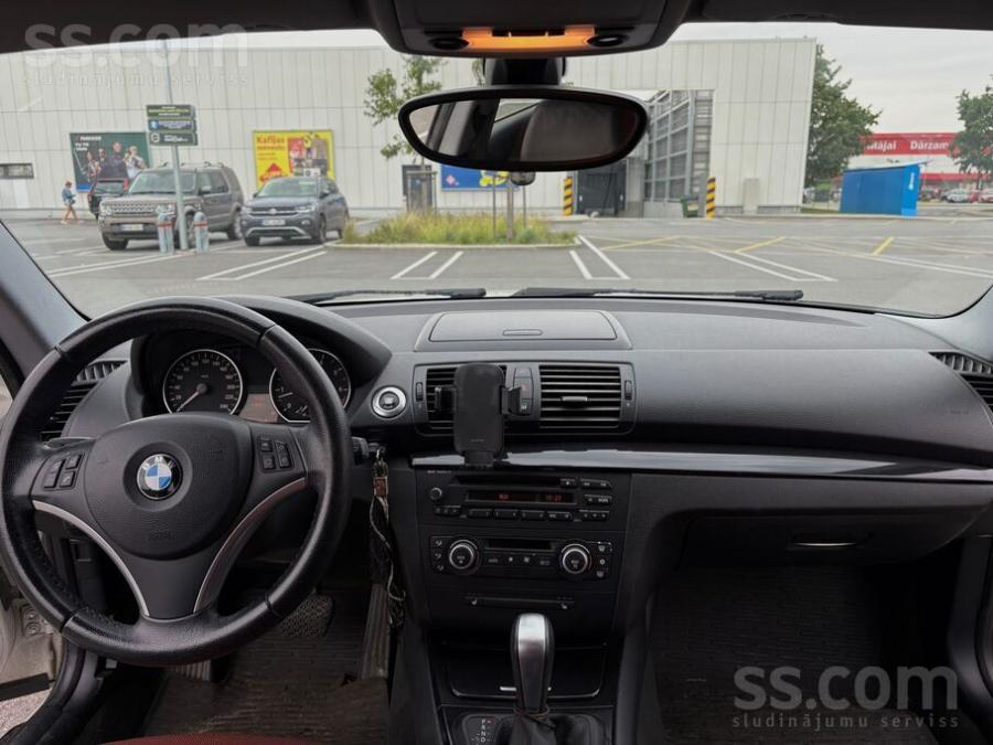 Balts BMW 118 2008 Rīga, ar dzinēja tilpumu 2.00 L un nobraukumu 225 tūkst. km par 3500 €, foto 13 vietnē AUTOMOTO.COM.LV
