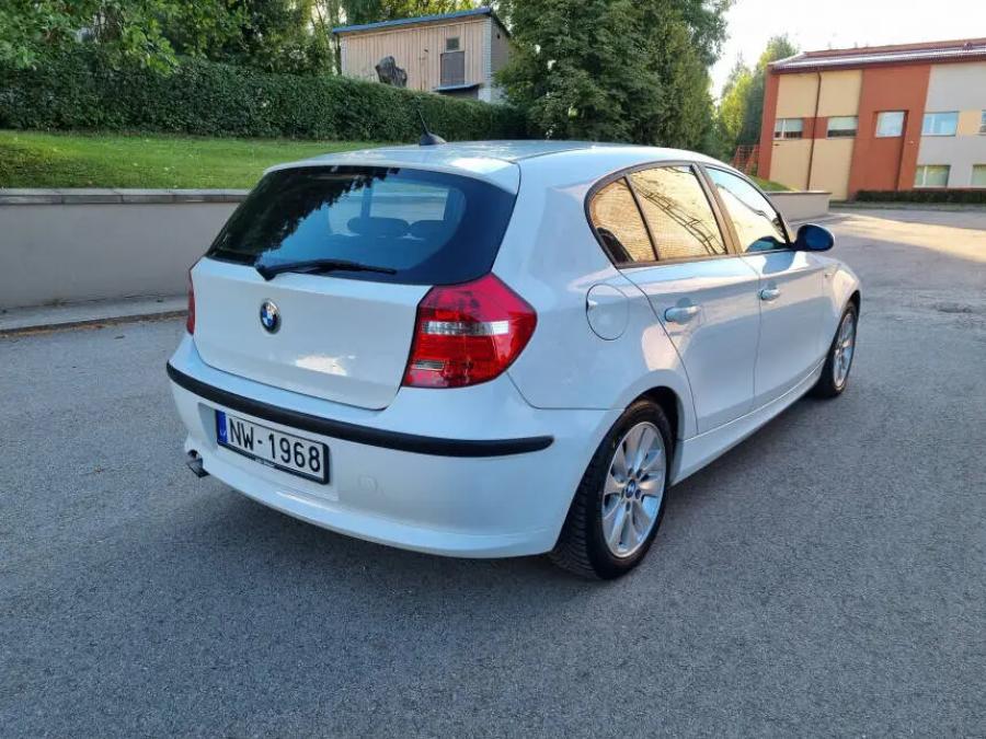 White BMW 118 2008 in Jekabpils, with an engine capacity of 2.00 L and mileage of 265 thousand km for 4250 €, photo 9 on AUTOMOTO.COM.LV