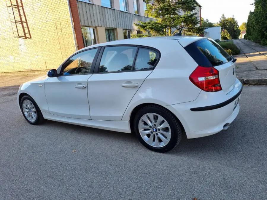 White BMW 118 2008 in Jekabpils, with an engine capacity of 2.00 L and mileage of 265 thousand km for 4250 €, photo 12 on AUTOMOTO.COM.LV
