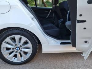White BMW 118 2008 in Jekabpils, with an engine capacity of 2.00 L and mileage of 265 thousand km for 4250 €, photo 20 on AUTOMOTO.COM.LV