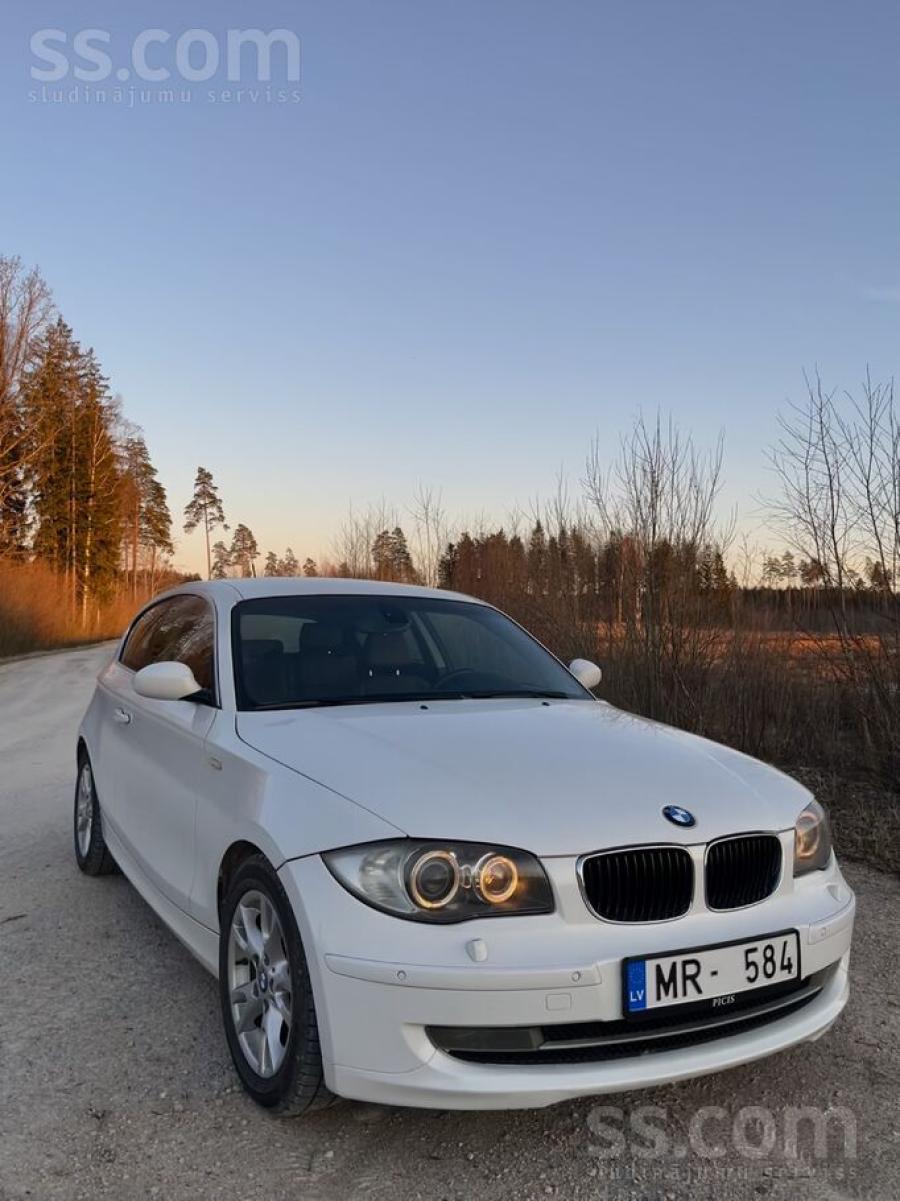 Balts BMW 118 2008 Ogre, ar dzinēja tilpumu 2.00 L un nobraukumu 335 tūkst. km par 3400 €, foto 12 vietnē AUTOMOTO.COM.LV