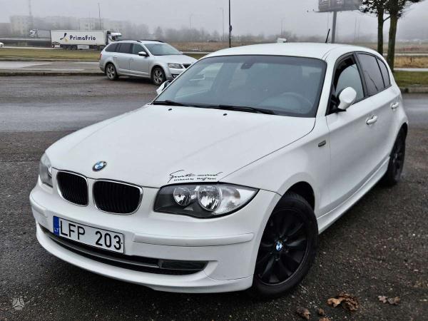 White BMW 118 2009 in Kedainiai, with an engine capacity of 2.00 L and mileage of 298 thousand km for 3300 €, photo 1 on AUTOMOTO.COM.LV