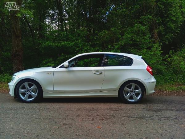 White BMW 118 2009 in Vilnius, with an engine capacity of 1.80 L and mileage of 400 thousand km for 2800 €, photo 2 on AUTOMOTO.COM.LV