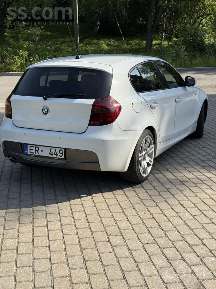 White BMW 118 2009 in Ogre, with an engine capacity of 2.00 L and mileage of 265 thousand km for 3050 €, photo 3 on AUTOMOTO.COM.LV