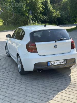 White BMW 118 2009 in Ogre, with an engine capacity of 2.00 L and mileage of 265 thousand km for 3050 €, photo 4 on AUTOMOTO.COM.LV