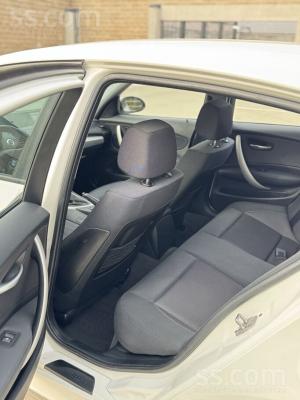 Balts BMW 118 2009 Rīga, ar dzinēja tilpumu 2.00 L un nobraukumu 248 tūkst. km par 4100 €, foto 14 vietnē AUTOMOTO.COM.LV