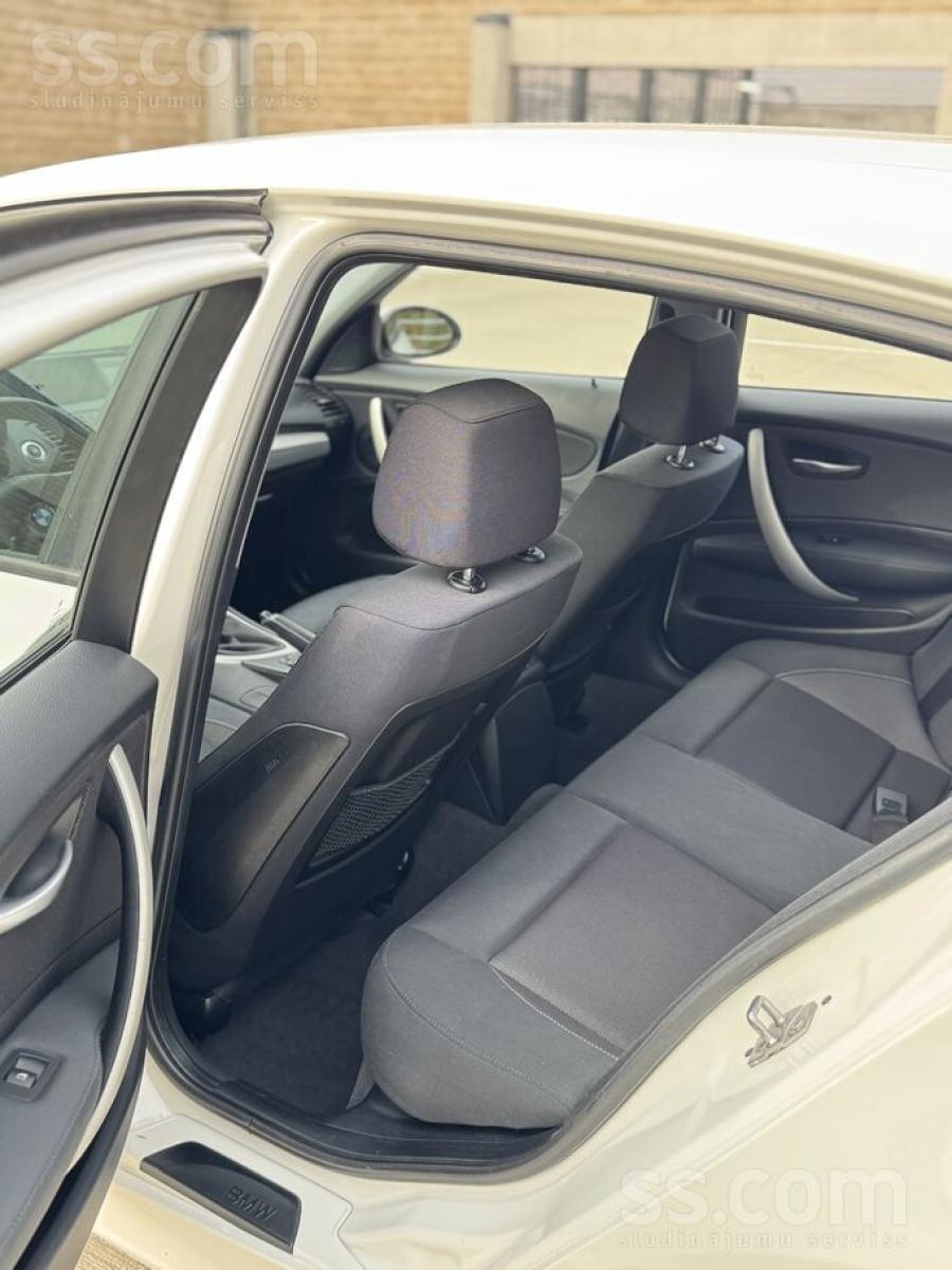 Balts BMW 118 2009 Rīga, ar dzinēja tilpumu 2.00 L un nobraukumu 248 tūkst. km par 4100 €, foto 14 vietnē AUTOMOTO.COM.LV