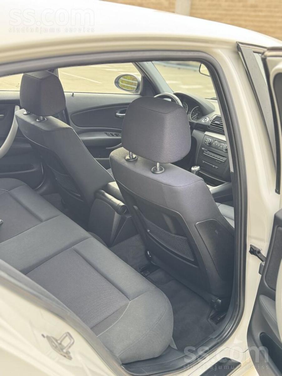 Balts BMW 118 2009 Rīga, ar dzinēja tilpumu 2.00 L un nobraukumu 248 tūkst. km par 4100 €, foto 15 vietnē AUTOMOTO.COM.LV