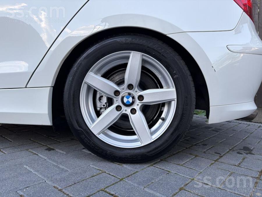 Balts BMW 118 2009 Daugavpils, ar dzinēja tilpumu 2.00 L un nobraukumu 273 tūkst. km par 4850 €, foto 7 vietnē AUTOMOTO.COM.LV