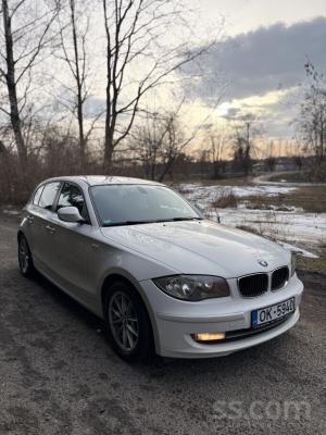 Balts BMW 118 2009 Jelgava, ar dzinēja tilpumu 2.00 L un nobraukumu 261 tūkst. km par 3300 €, foto 3 vietnē AUTOMOTO.COM.LV