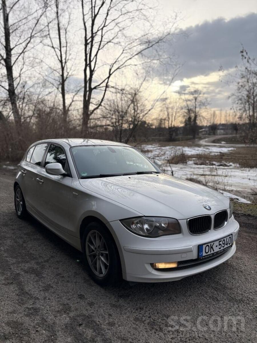 Balts BMW 118 2009 Jelgava, ar dzinēja tilpumu 2.00 L un nobraukumu 261 tūkst. km par 3300 €, foto 3 vietnē AUTOMOTO.COM.LV